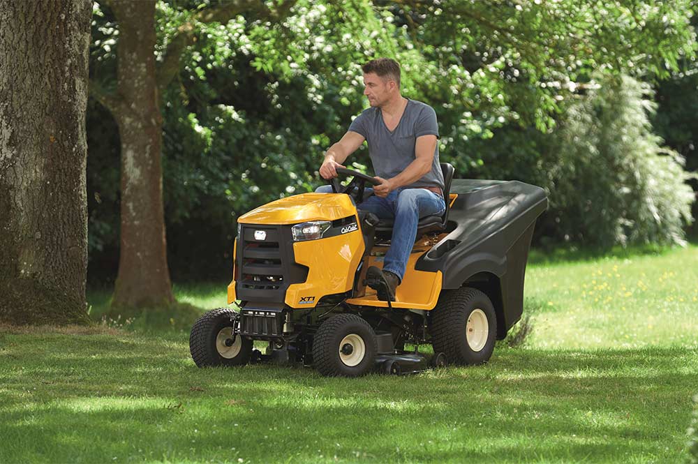 Lawn Mowing Tips for A Healthier Lawn